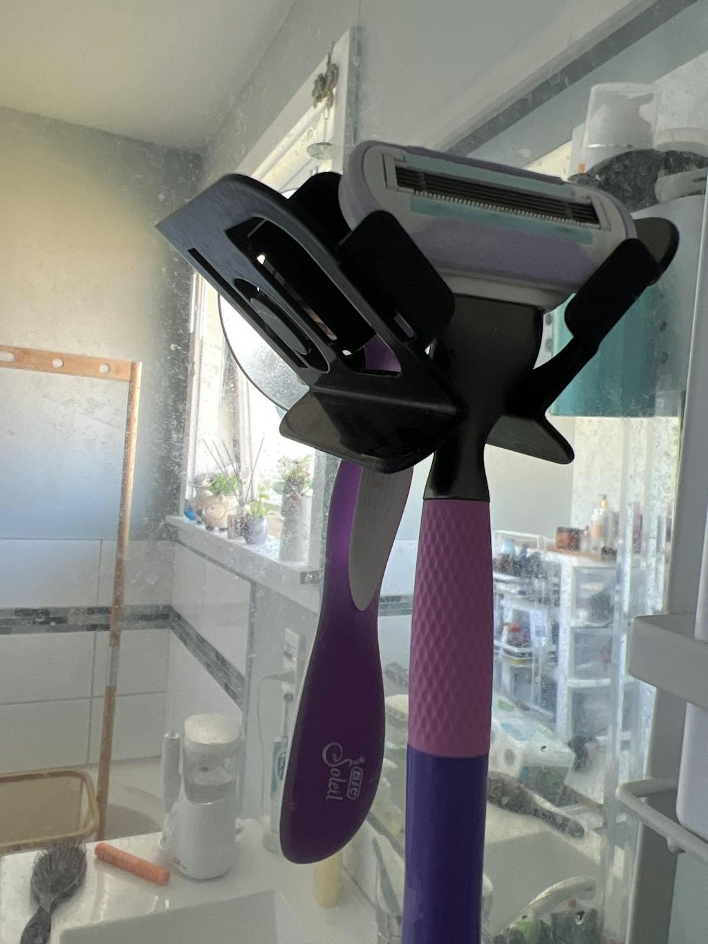 How to Store Your Safety Razor in the Shower? Our Safety Razor Dock ...