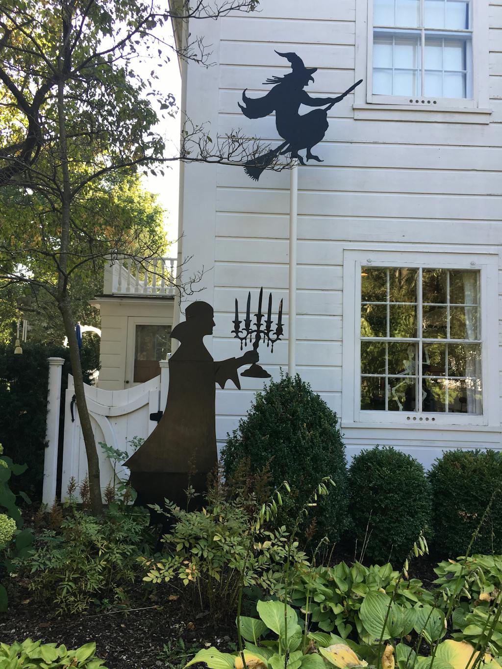 Snow Day Child Sledding Silhouette Yard Shadow – The Carving Company