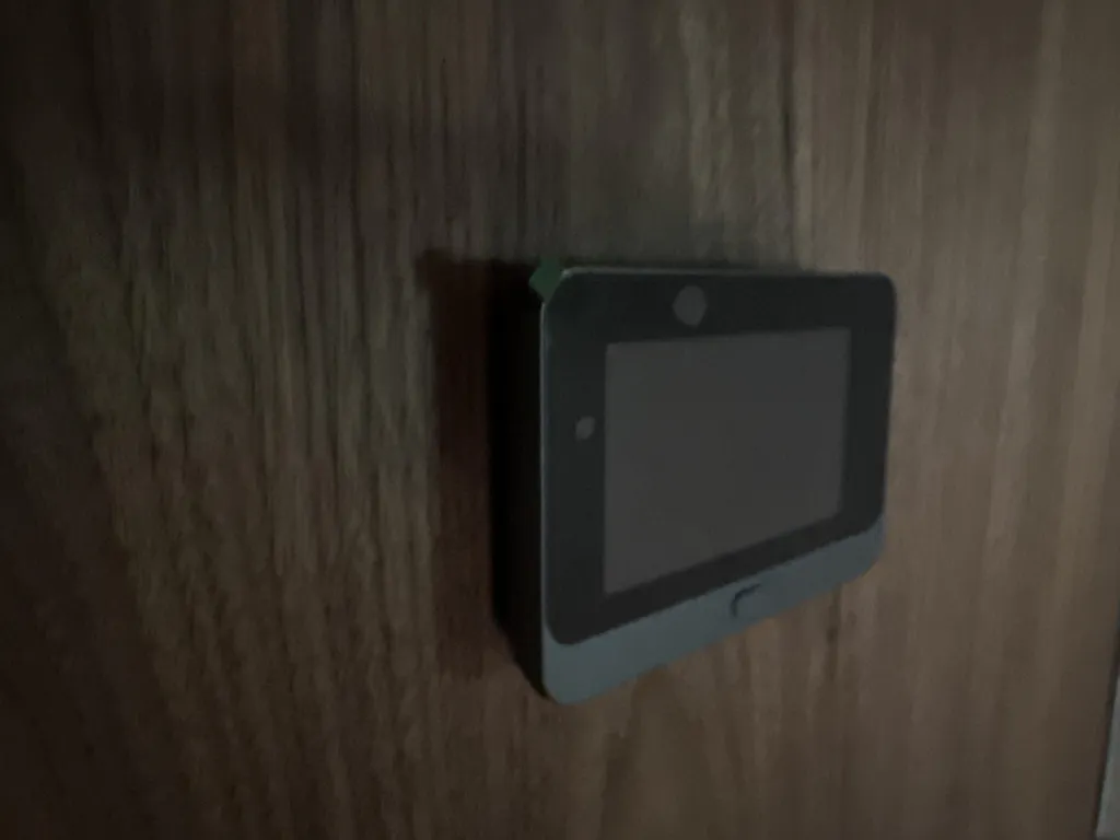 Smart Door Peephole Screen with HD Live Video and WiFi Remote Control ...