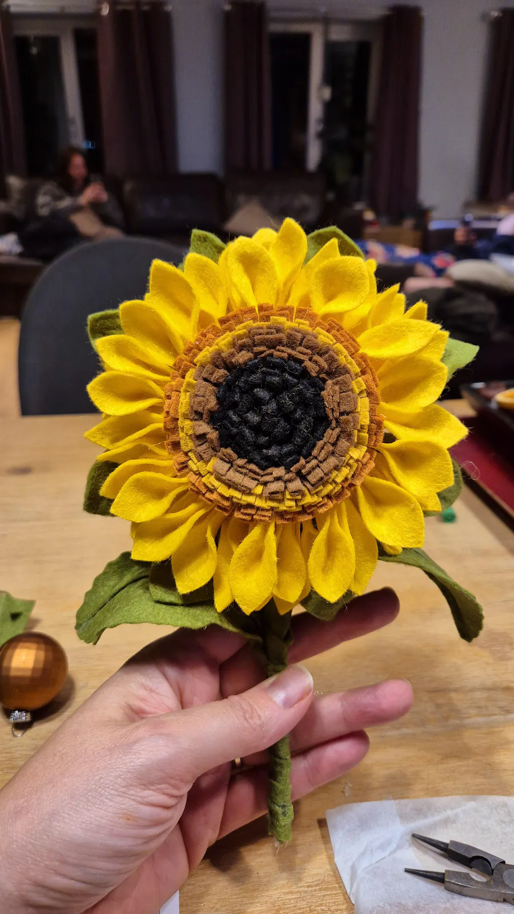 Van Gogh's Felt Sunflowers Kit – The Crafty Kit Company