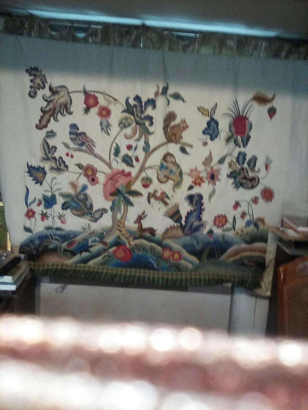 The Muncaster Bed Hanging Kit – The Crewel Work Company