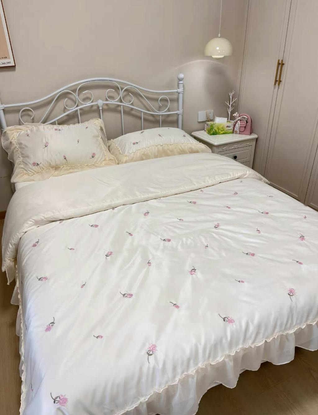 Soft Coquette Rose Bedding Set - Ruffle Floral Duvet Cover – The Feelz
