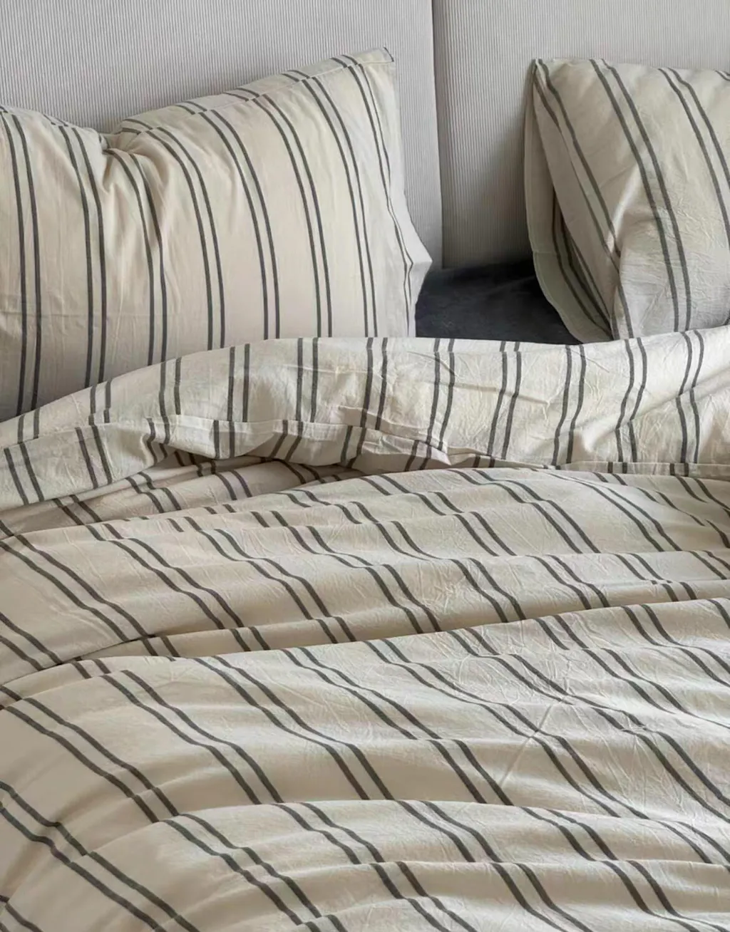 Retro Striped Bedding Set – Modern Comforter & Duvet Cover – The Feelz