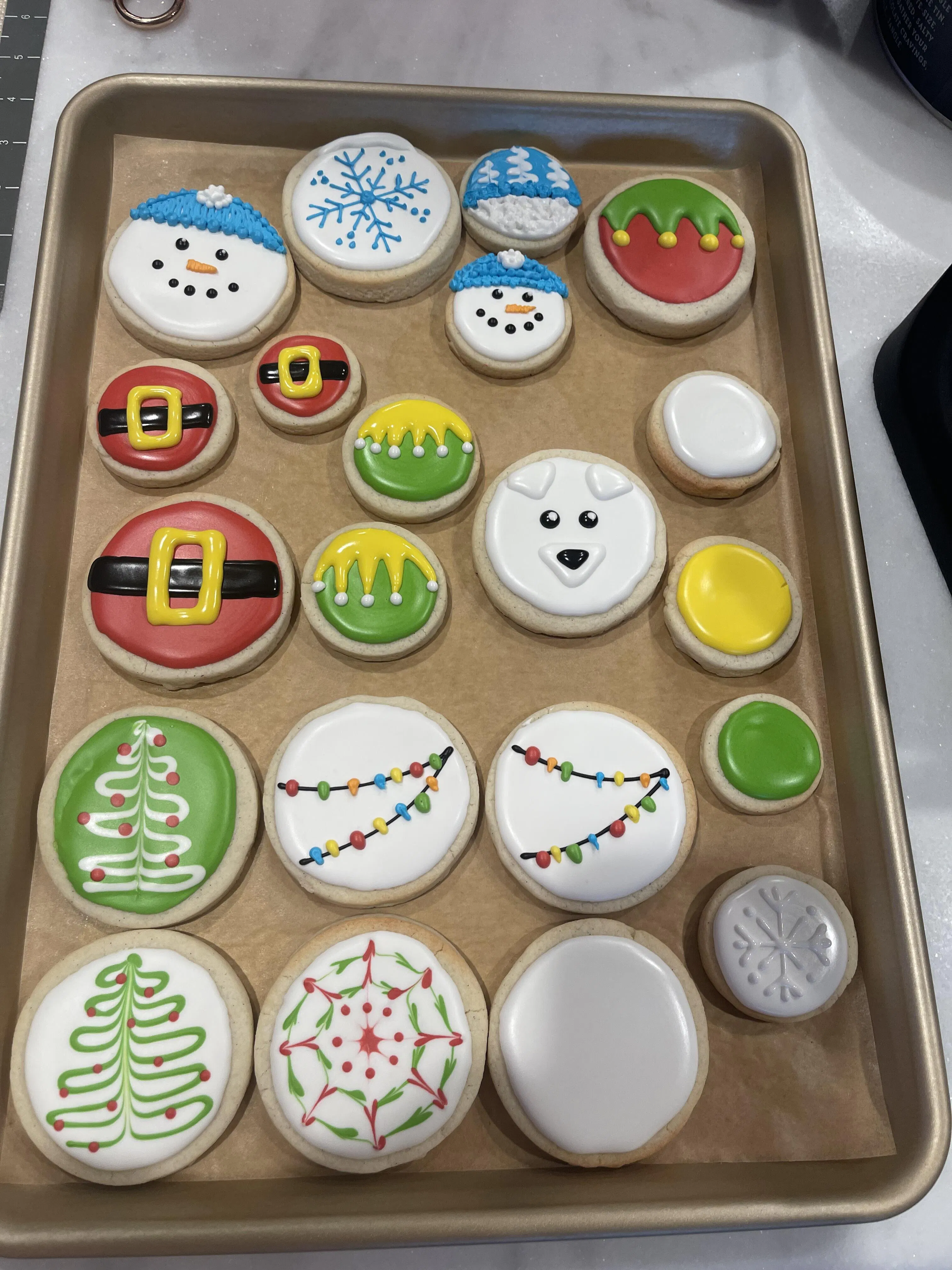Classic Christmas Cookie Decorating Class – The Graceful Baker Shop