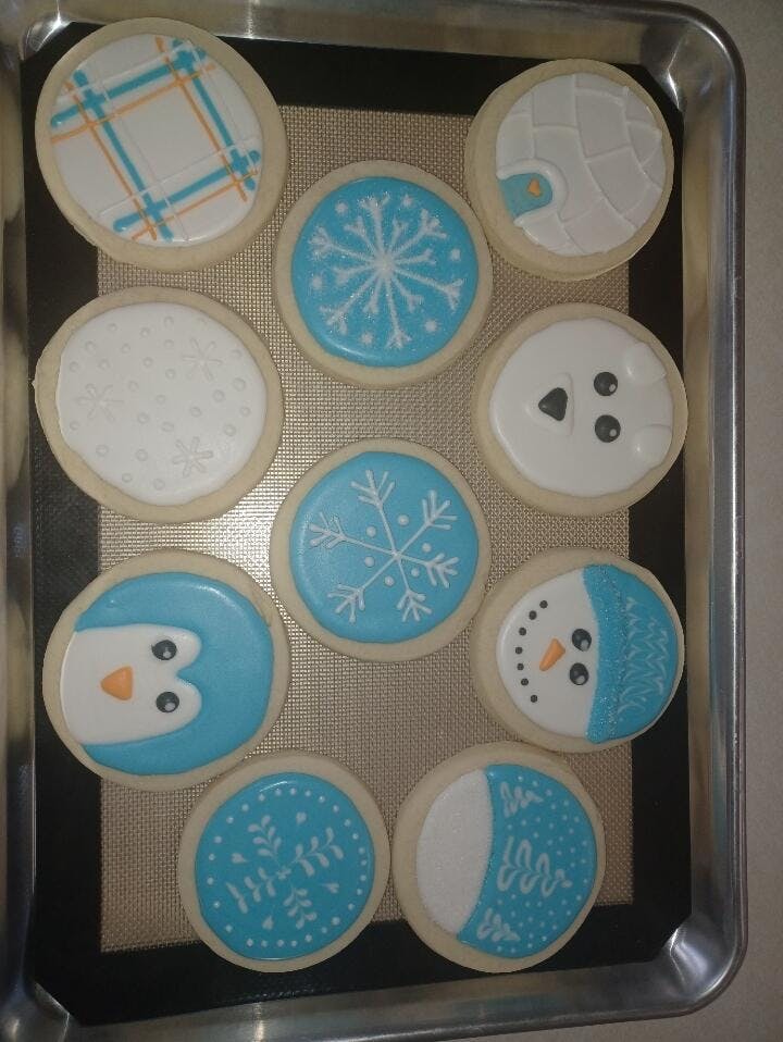 Beginner Winter Online Cookie Decorating Class – The Graceful Baker Shop