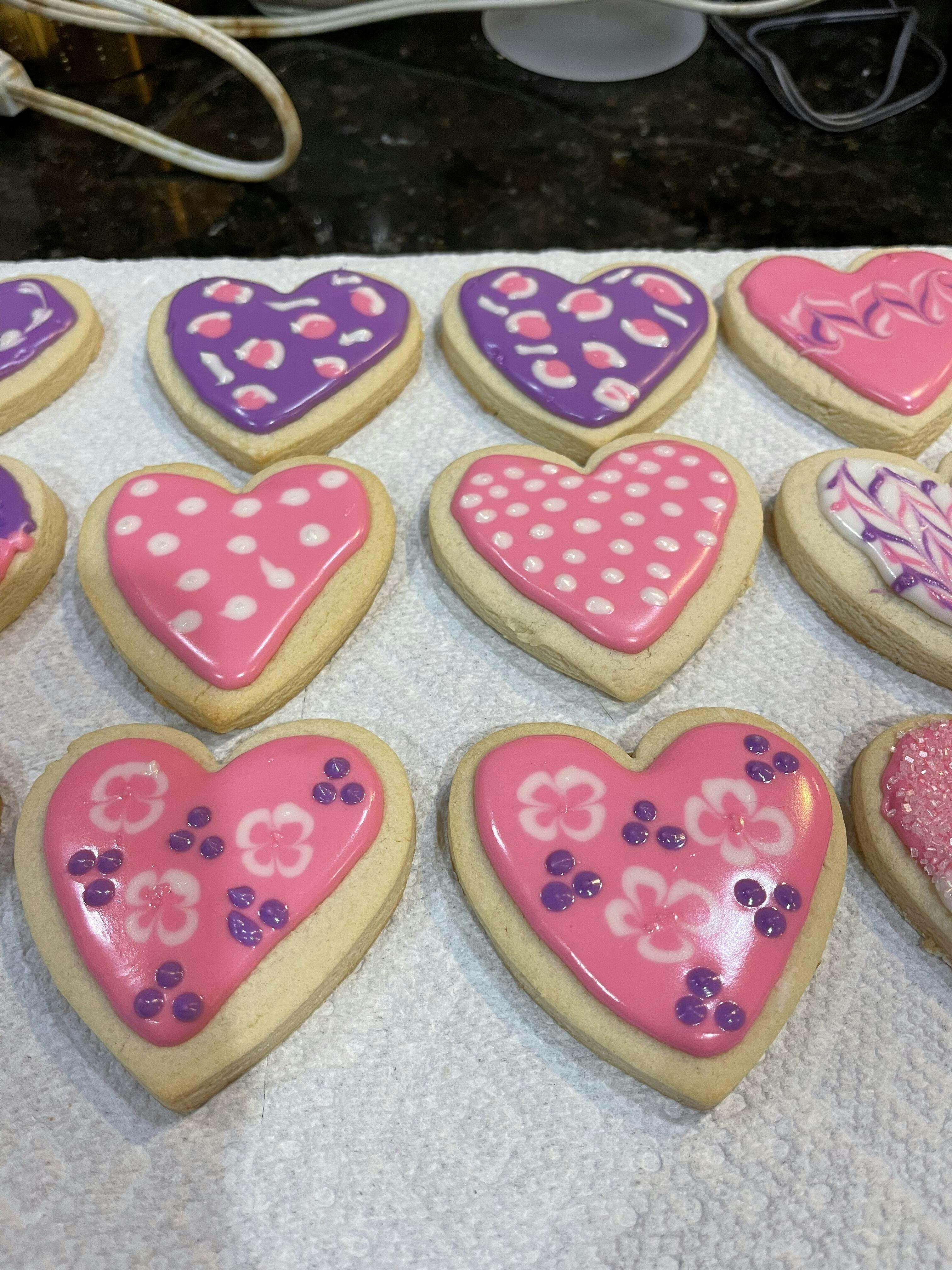 Beginner Hearts Beginner Online Cookie Decorating Class – The Graceful Baker Shop