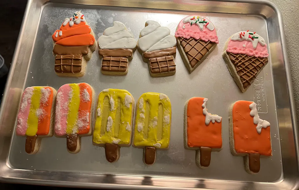 Beginner Winter Online Cookie Decorating Class – The Graceful Baker Shop