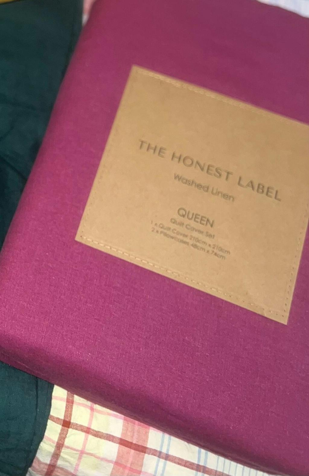 buy Linen, Organic Cotton, Graphite Bedding Sheets - The Honest Label