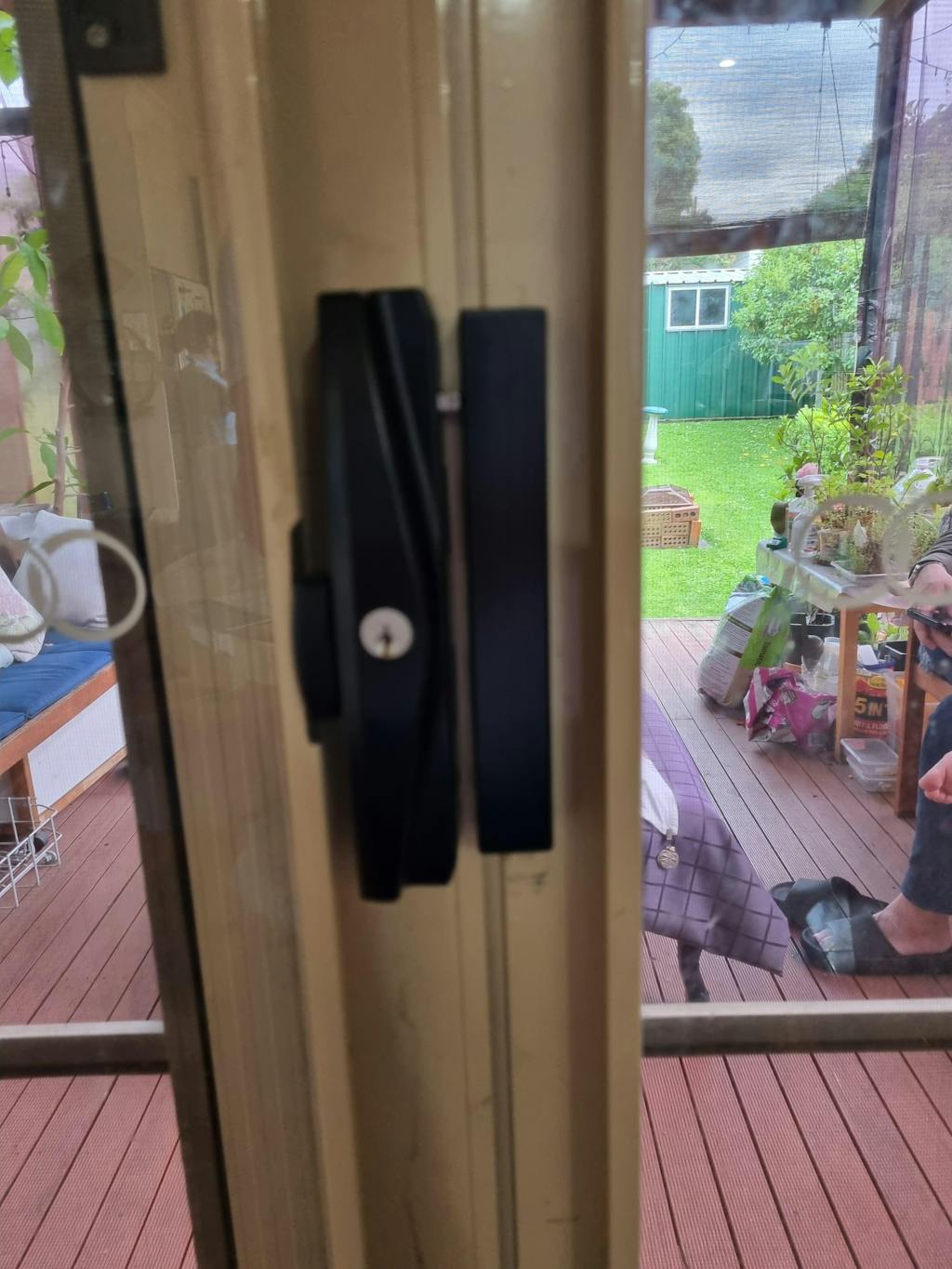 Lockwood Onyx Patio Sliding Door Lock - The Lock Shop – The Lock Shop