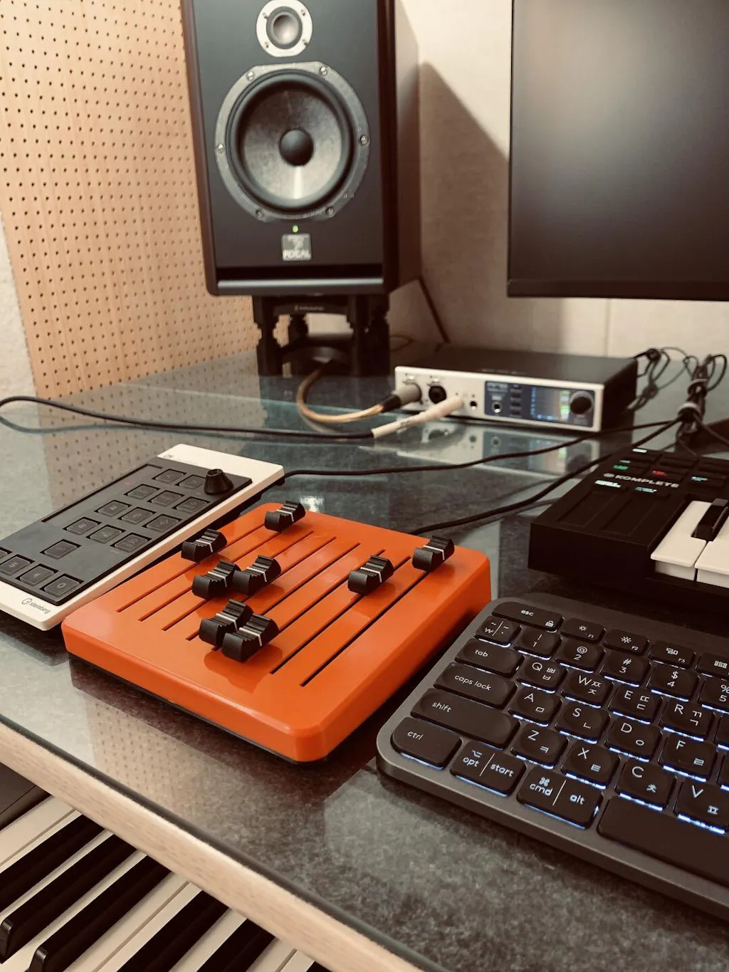 Sparrow 8x100mm MIDI controller – The MIDI Maker