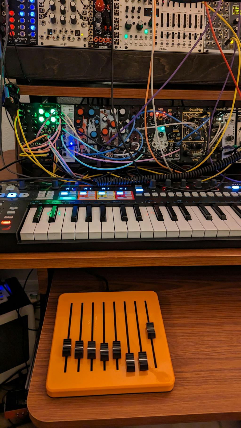 Sparrow 8x100mm MIDI controller – The MIDI Maker