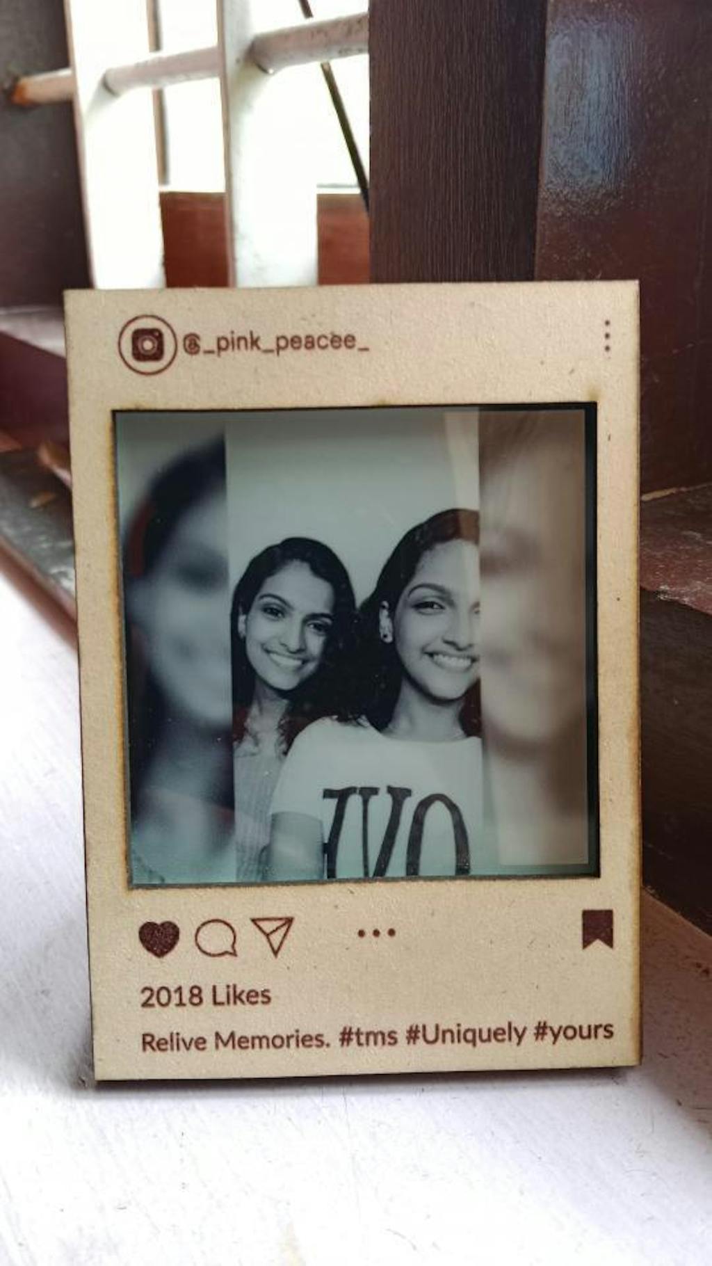 Instagram Frame – The Minimal Strokes