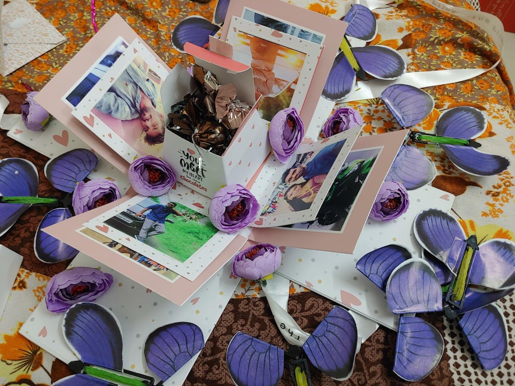 Butterfly Gift Box | Flying Butterflies with photos | The Prink ...