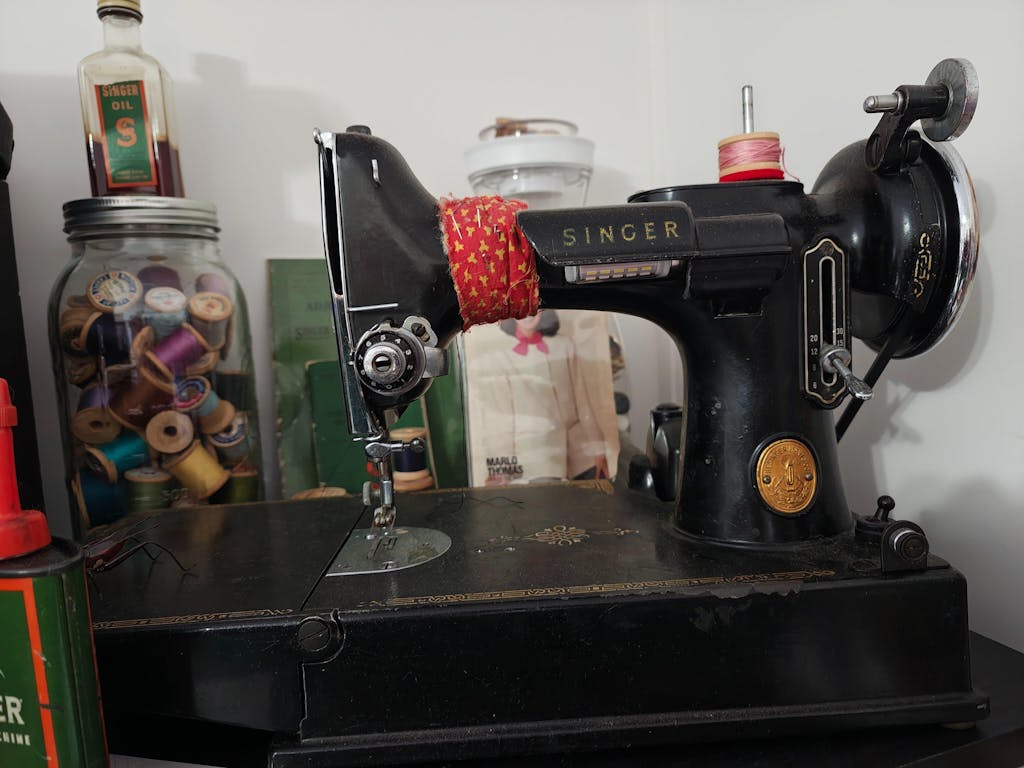 Singer Featherweight 221 222 Motor Brushes & Springs ( Fits 221, 222 ...