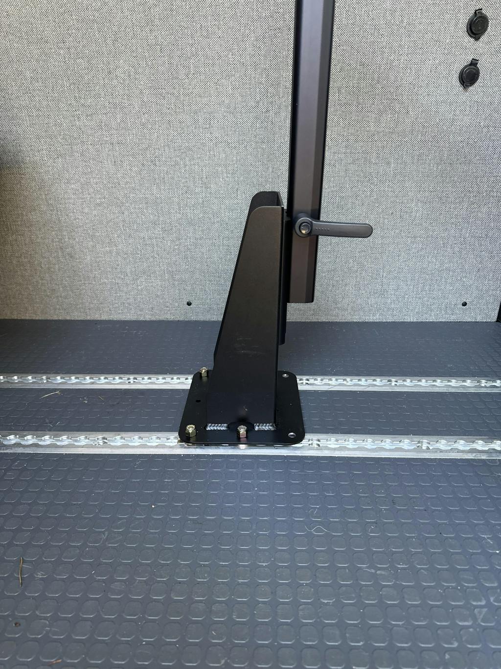 Lagun Table Spacer Floor Mount– The Van Mart