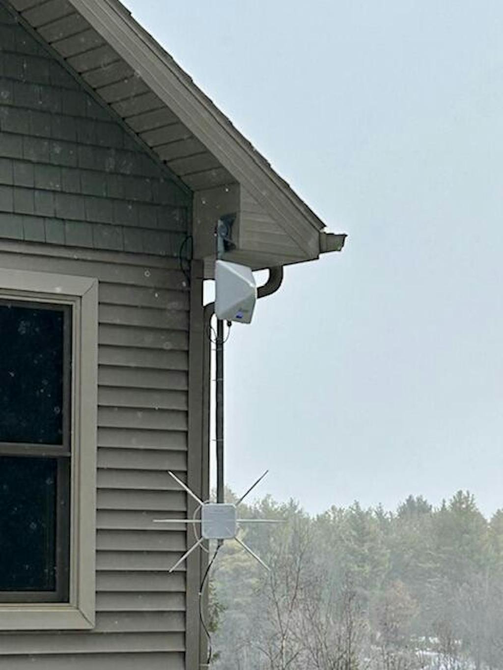 Elsys Amplimax Ultra 5G Outdoor CPE – The Wireless Haven Store