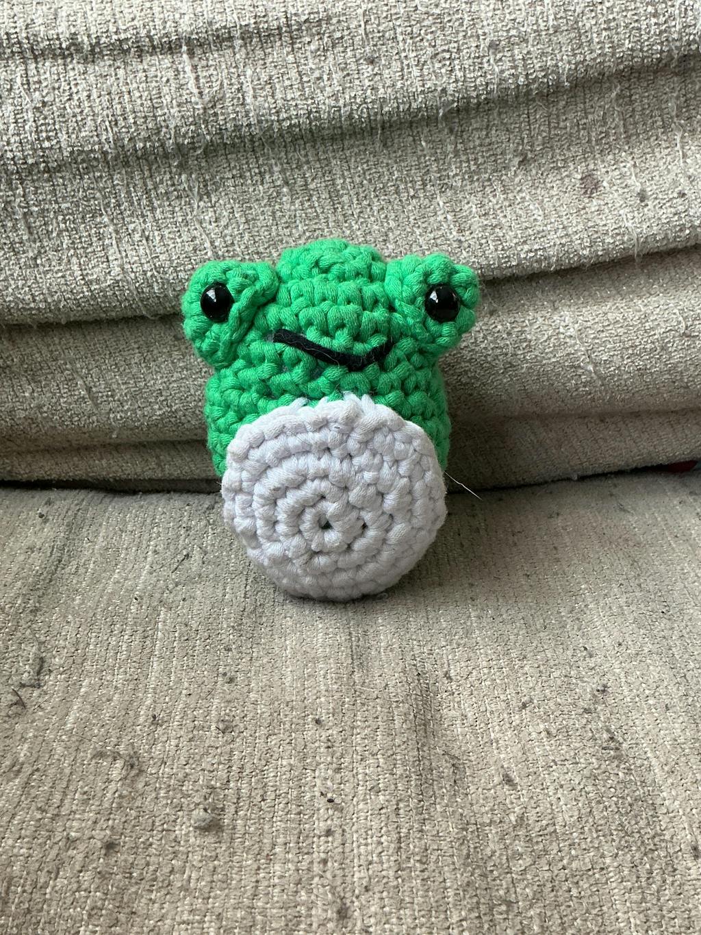 Frog Crochet Kit | Learn to Crochet with The Woobles