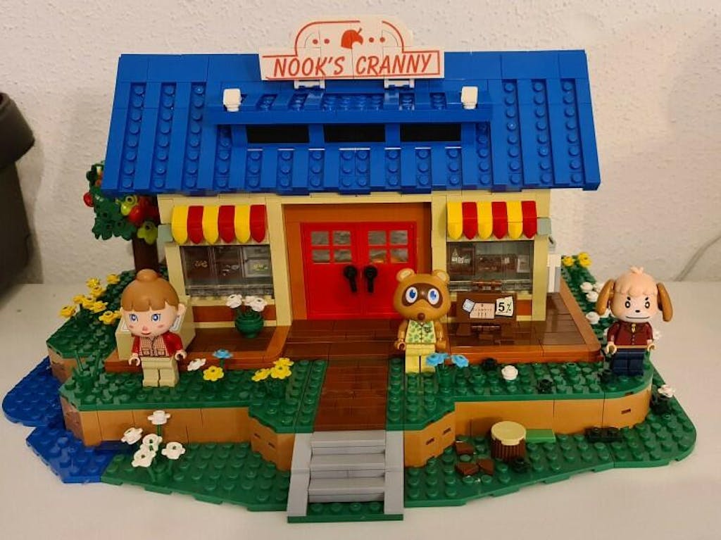 1225 Piece Forest House Kit