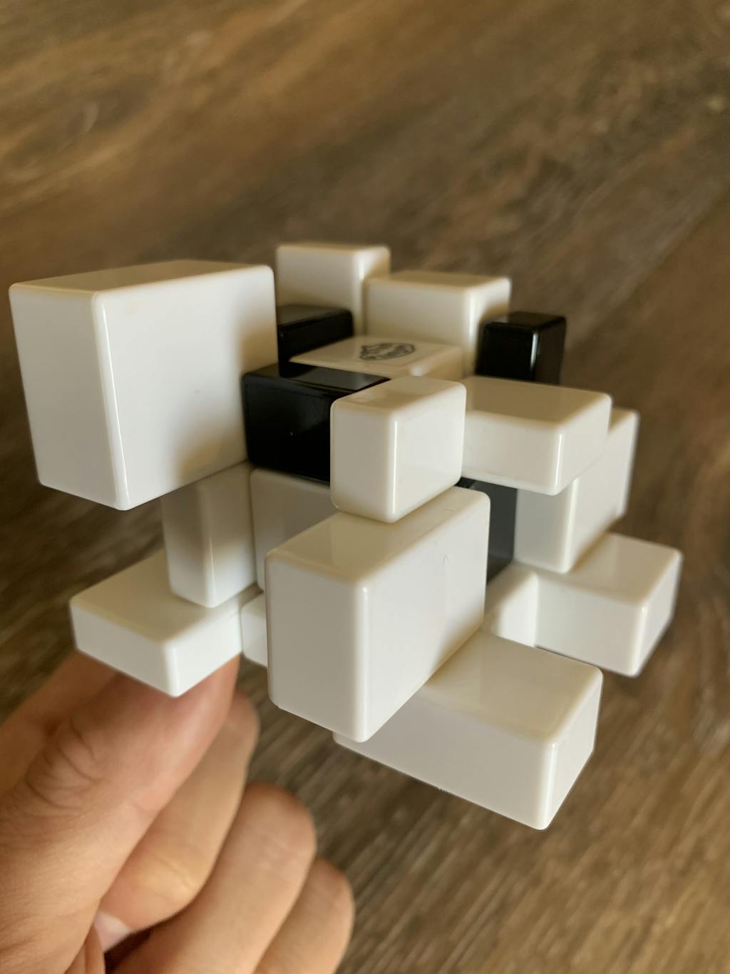 Grey Matter Mirror Illusion Cube – TheCubicle