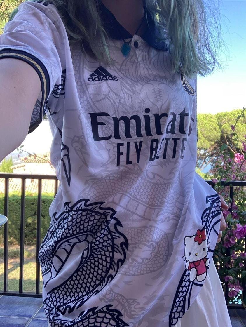 Real Madrid Hello Kitty Limited Edition Jersey - THEOUTSIDESIDE