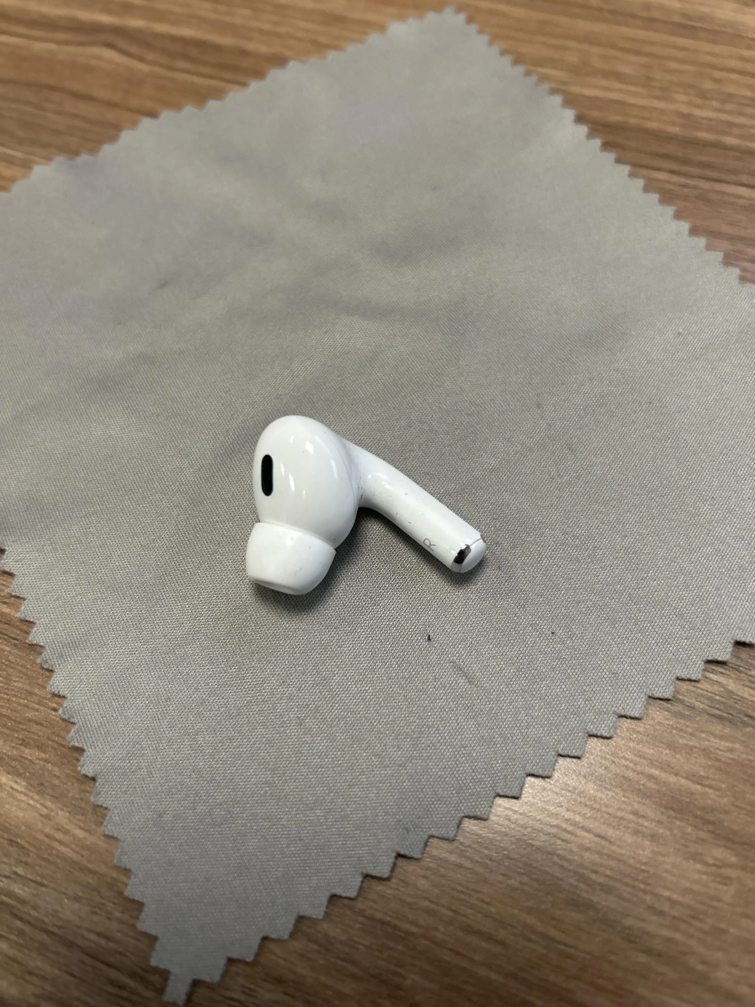 AirPods Pro 2nd Generation Replacement AirPod - Left AirPod – TheRightOne