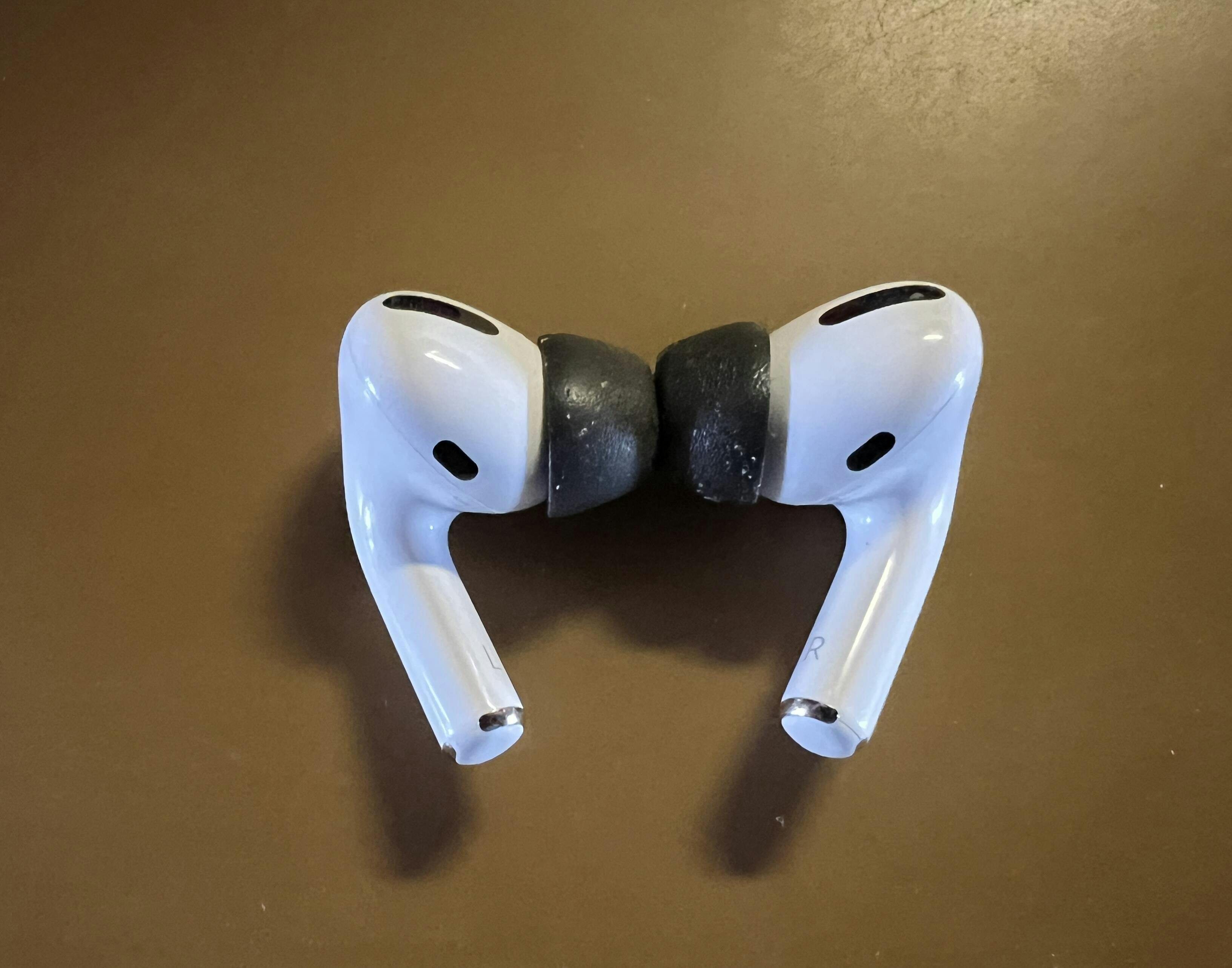 AirPods Pro Replacement AirPod - Left AirPod (1st Generation) – TheRightOne