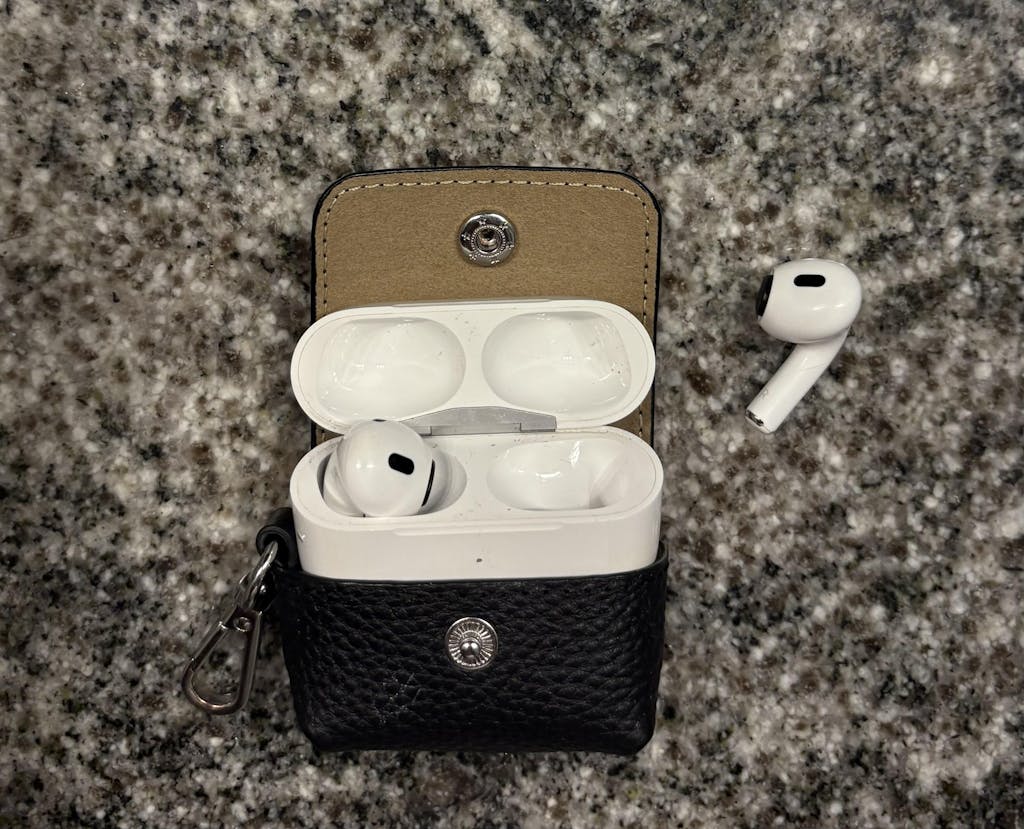 AirPods Pro 2nd Generation Replacement AirPod - Right AirPod – TheRightOne