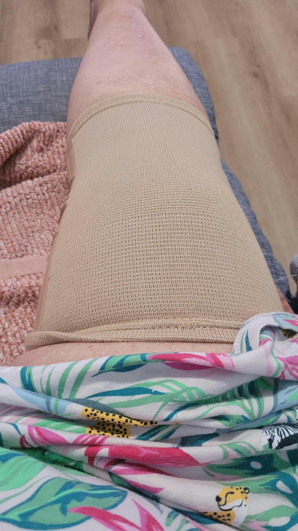 Stabilising Knee Sleeve for Secure Knee - Thermoskin