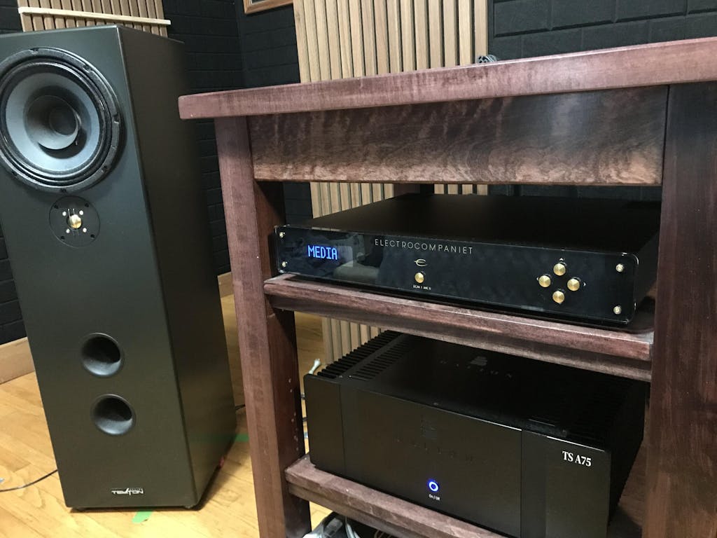 TS A75 – ThomasAndStereo