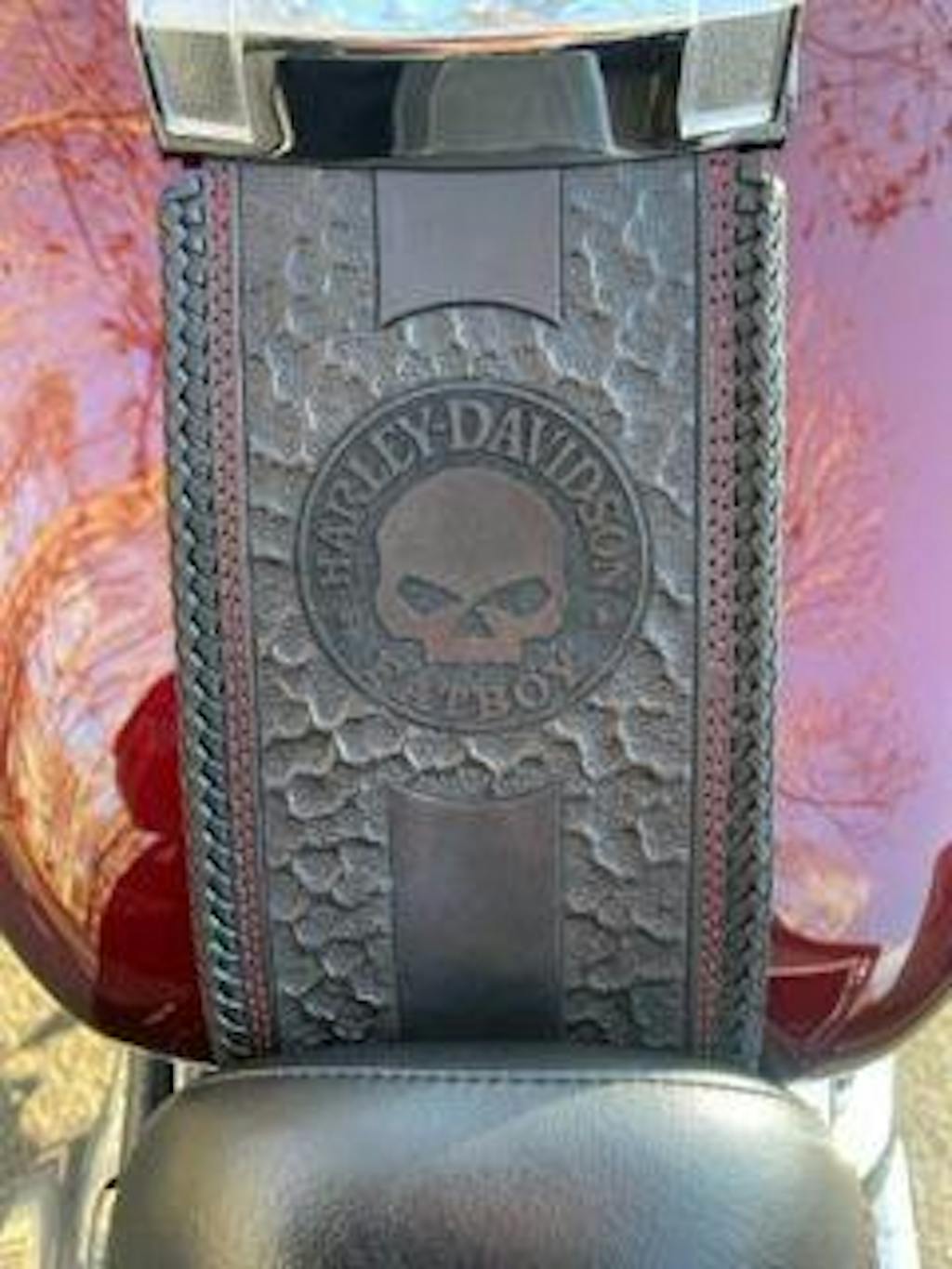 Standard Tank Bib - Softail/Fatboy – Three Mutts Custom Leather