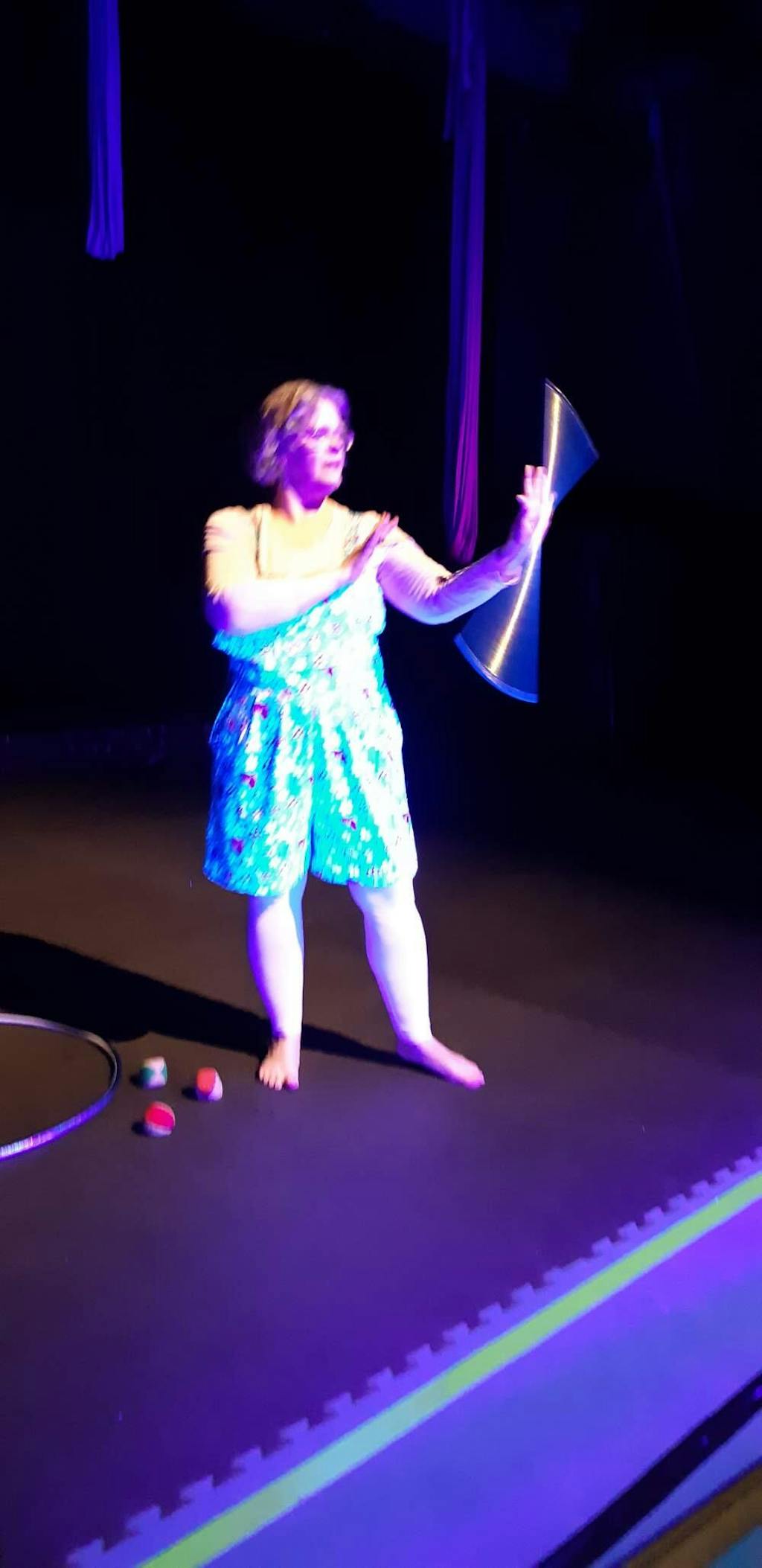 Flowtoys Flow-Wand Levi Wand – Threeworlds Australia