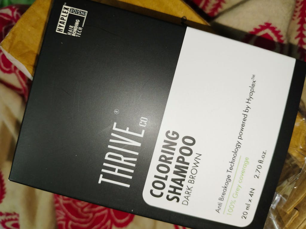 5-Minute Hair Colour Shampoo for 100% Grey Coverage | ThriveCo