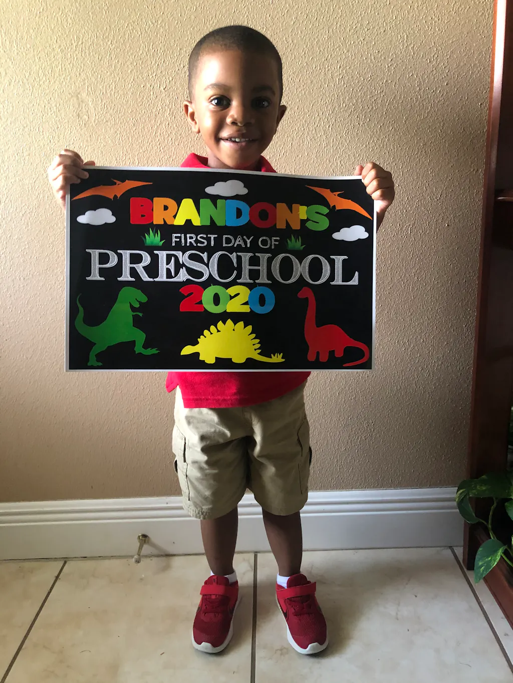 Dinosaur FIRST & LAST DAY OF School Sign — TidyLady Printables