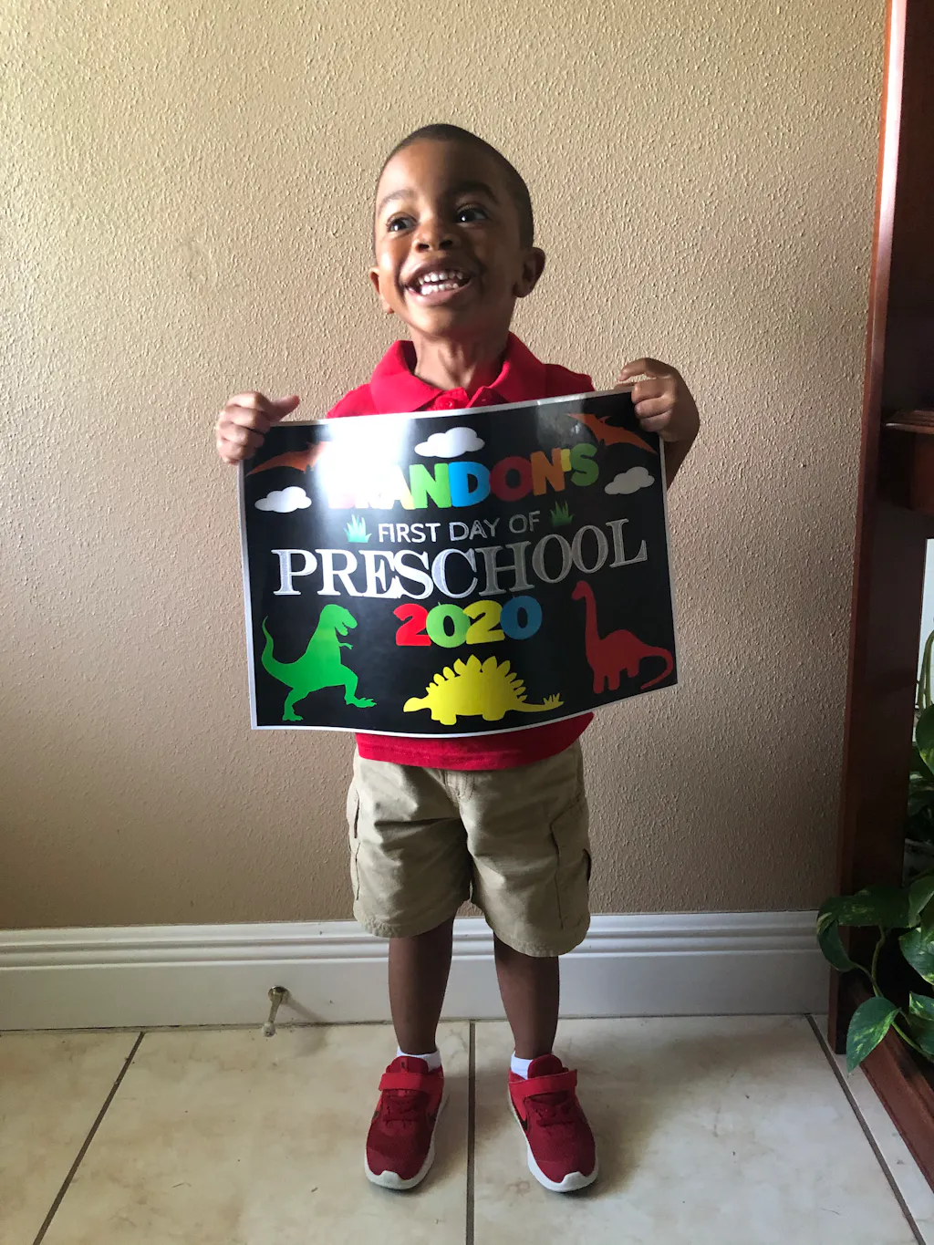 Dinosaur FIRST & LAST DAY OF School Sign — TidyLady Printables