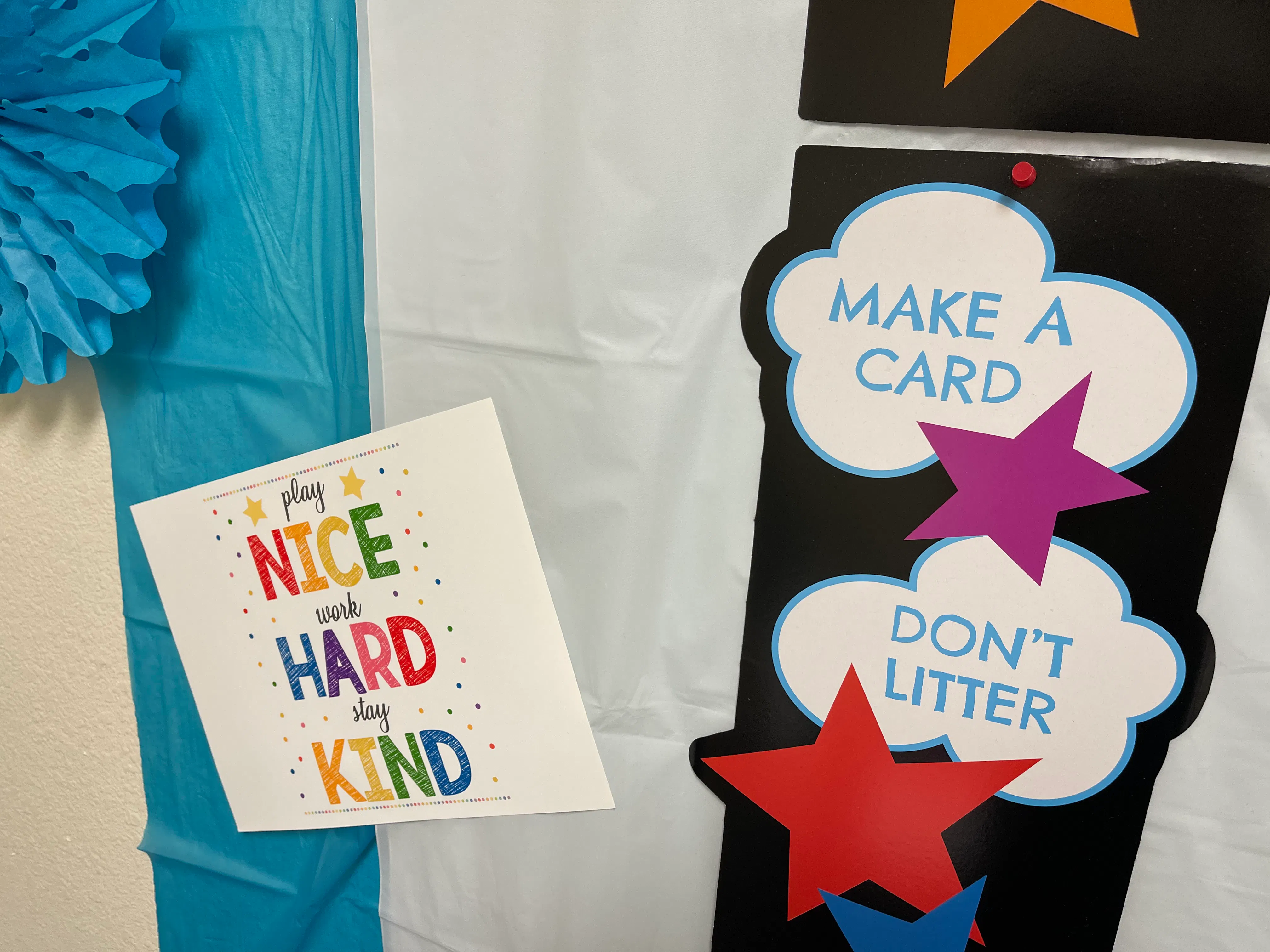 In A World Where you can Be Anything - BE KIND Poster – TidyLady Printables