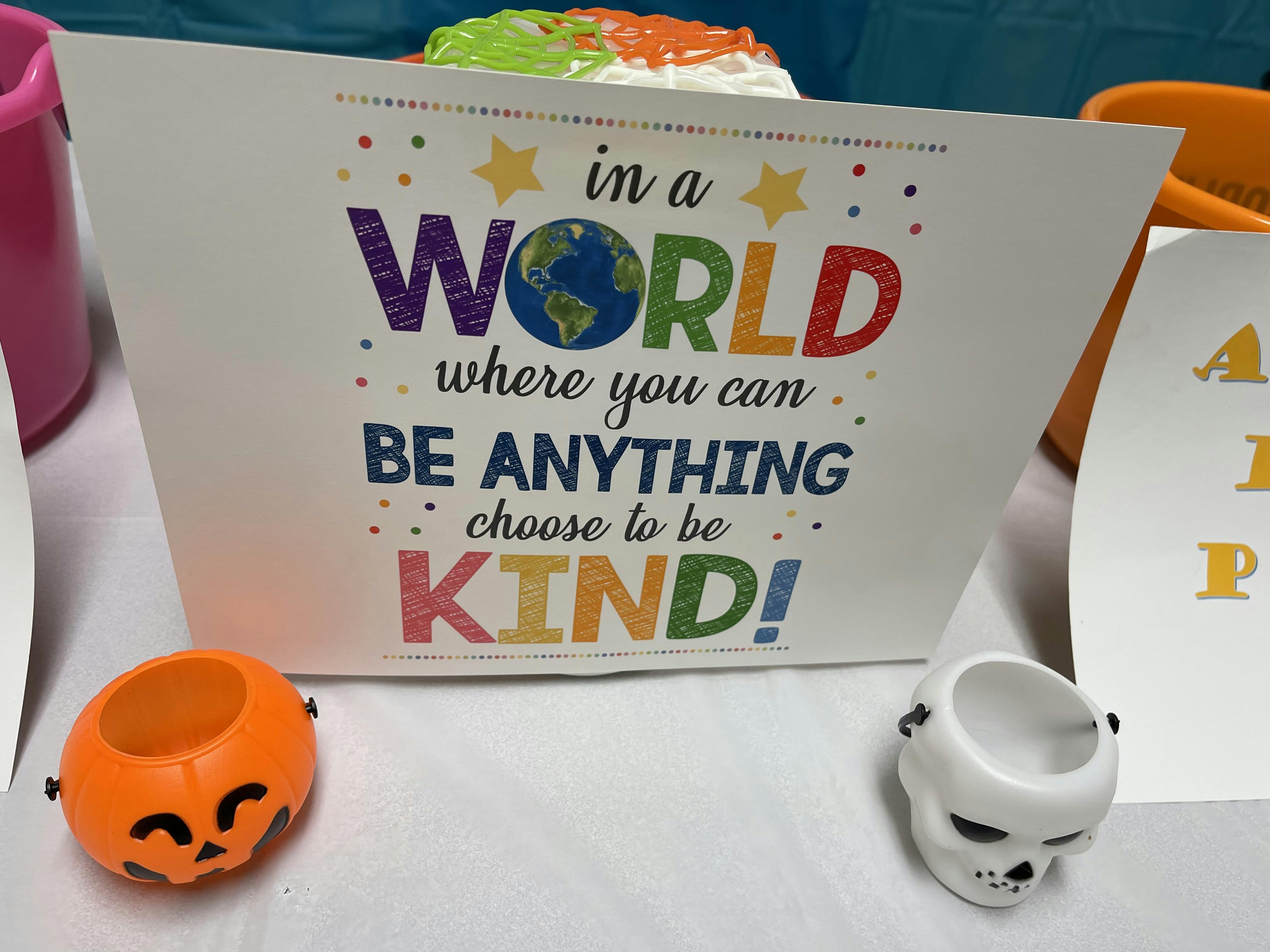 In A World Where you can Be Anything - BE KIND Poster – TidyLady Printables