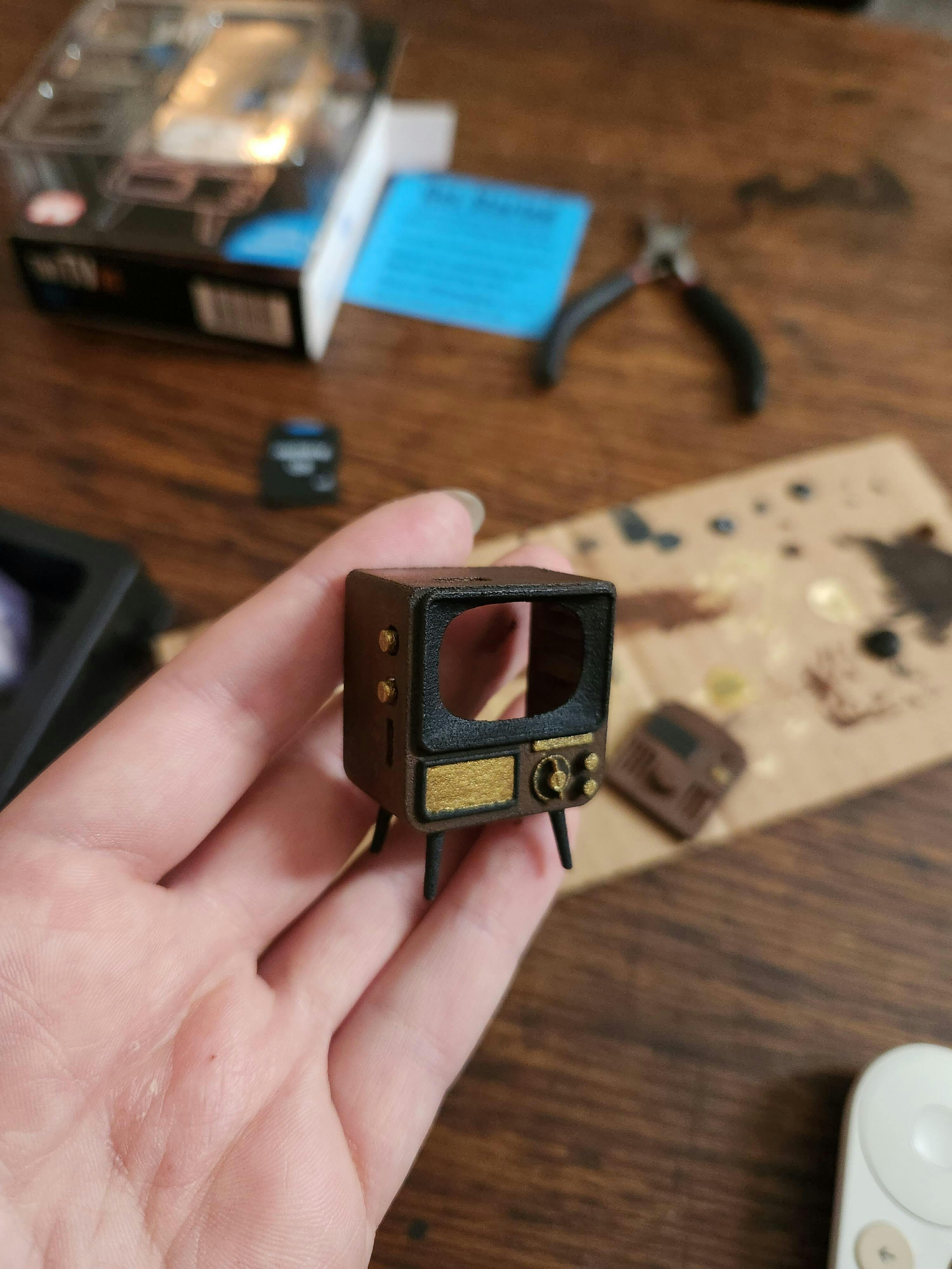 TinyTV DIY Kit | DIY Kits | TinyCircuits.com