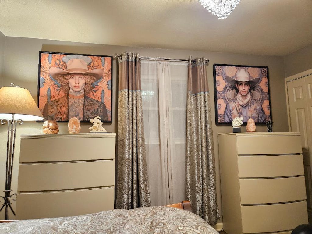 Happy Customers – Toby Leon