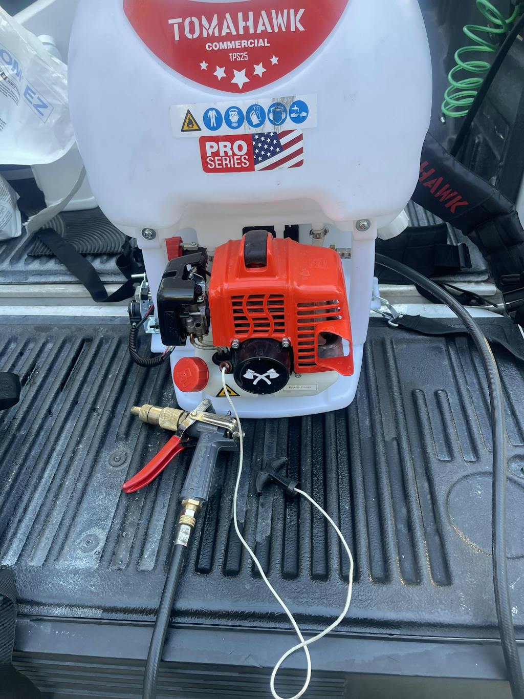 5 Gallon Gas Backpack Sprayer 450 PSI Pump for Mosquitoes Pesticides ...