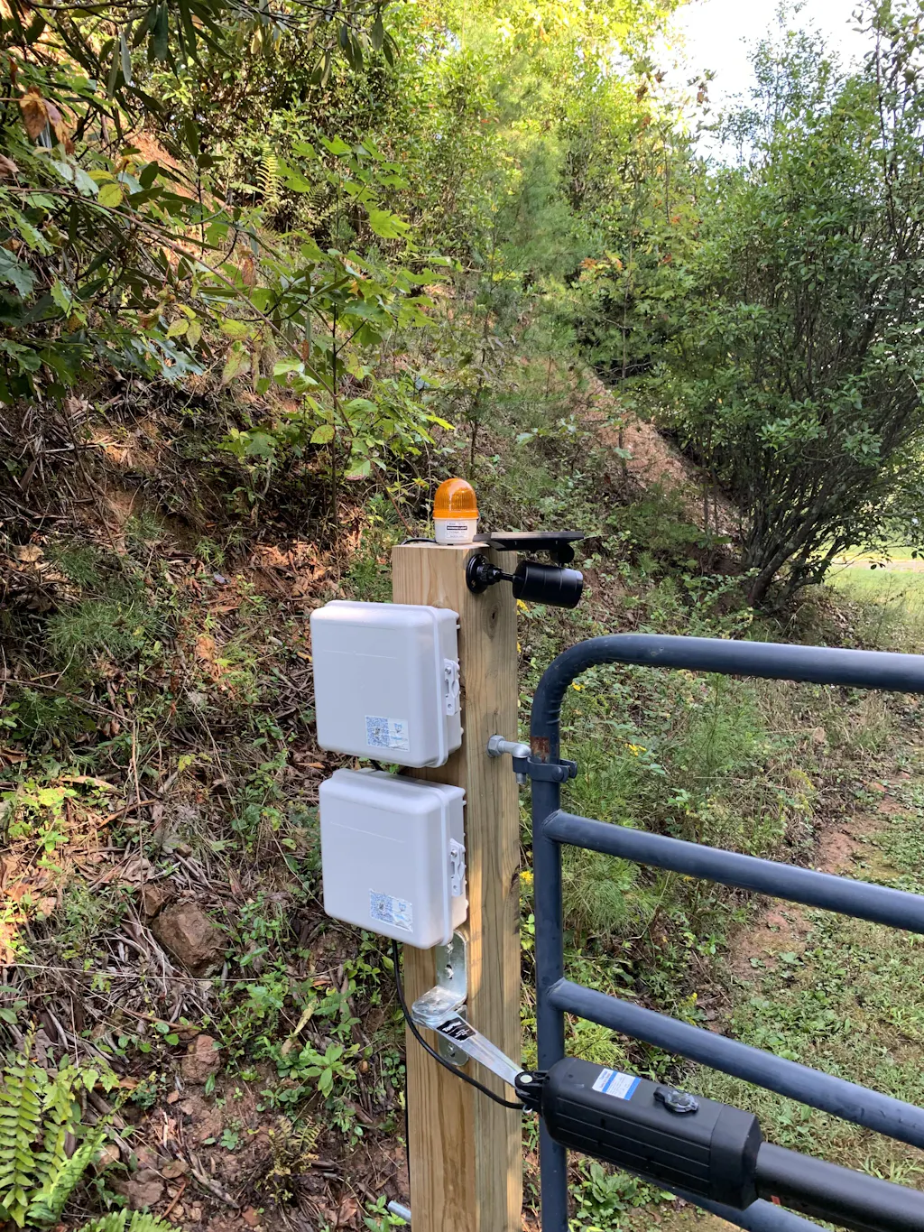 24V Warning Light Flashing Beacon for Automatic Gates | TOPENS