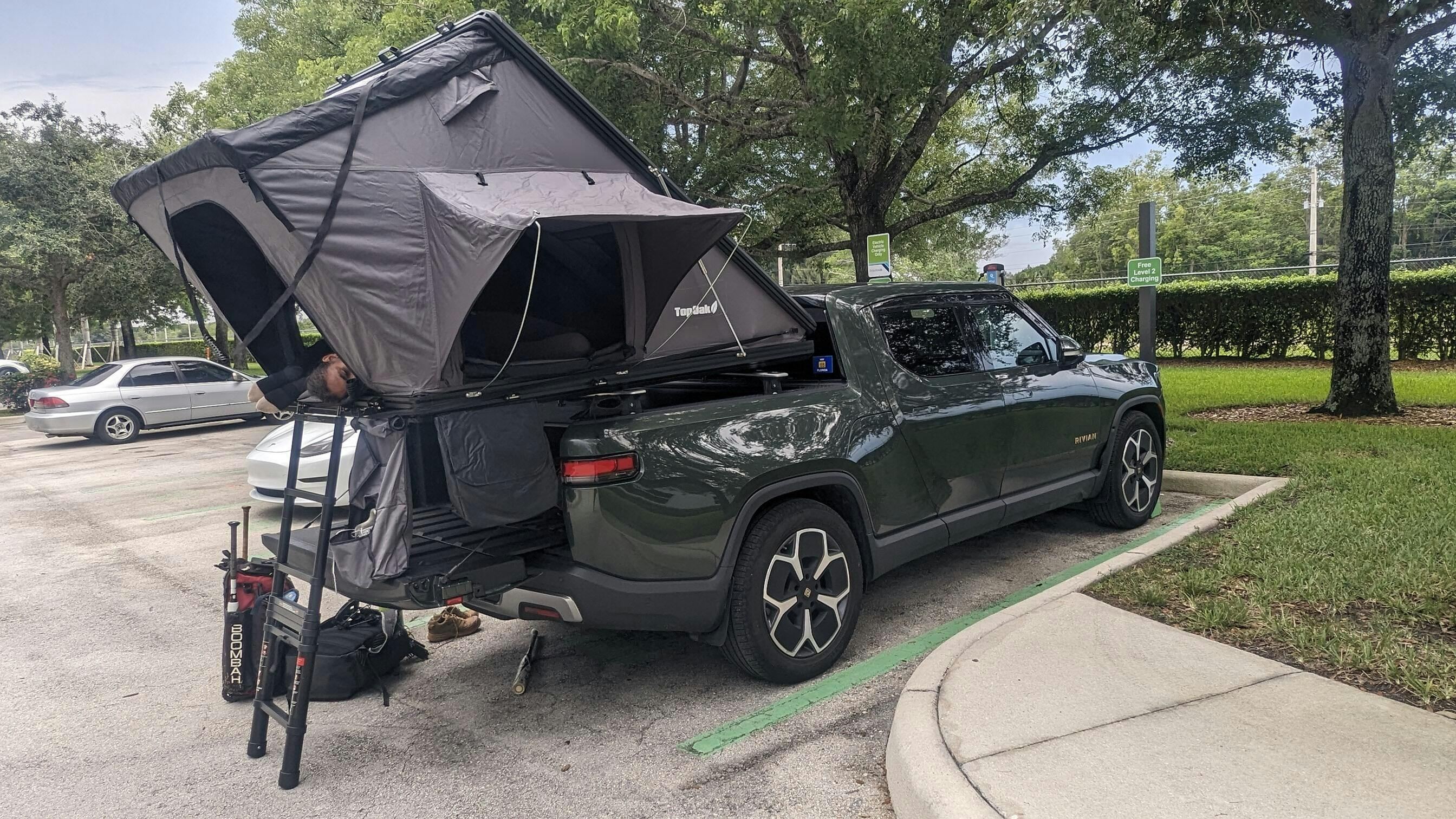 Stellar (Galaxy 2.0) | Pop Up Hard Shell Rooftop Tent RTT with Rainfly ...