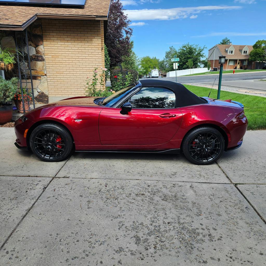 Redline Shine - 2 Year 7H Ceramic Coating 60mL Kit (2oz bottle)