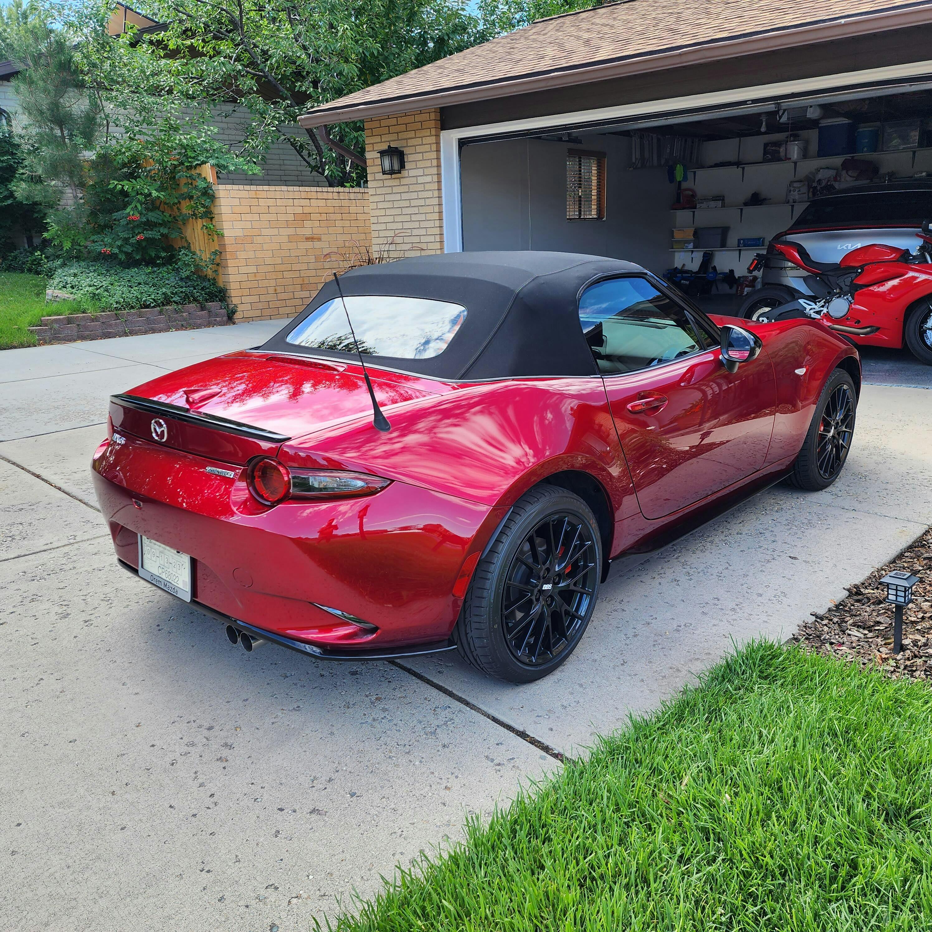 Redline Shine - 2 Year 7H Ceramic Coating 60mL Kit (2oz bottle)