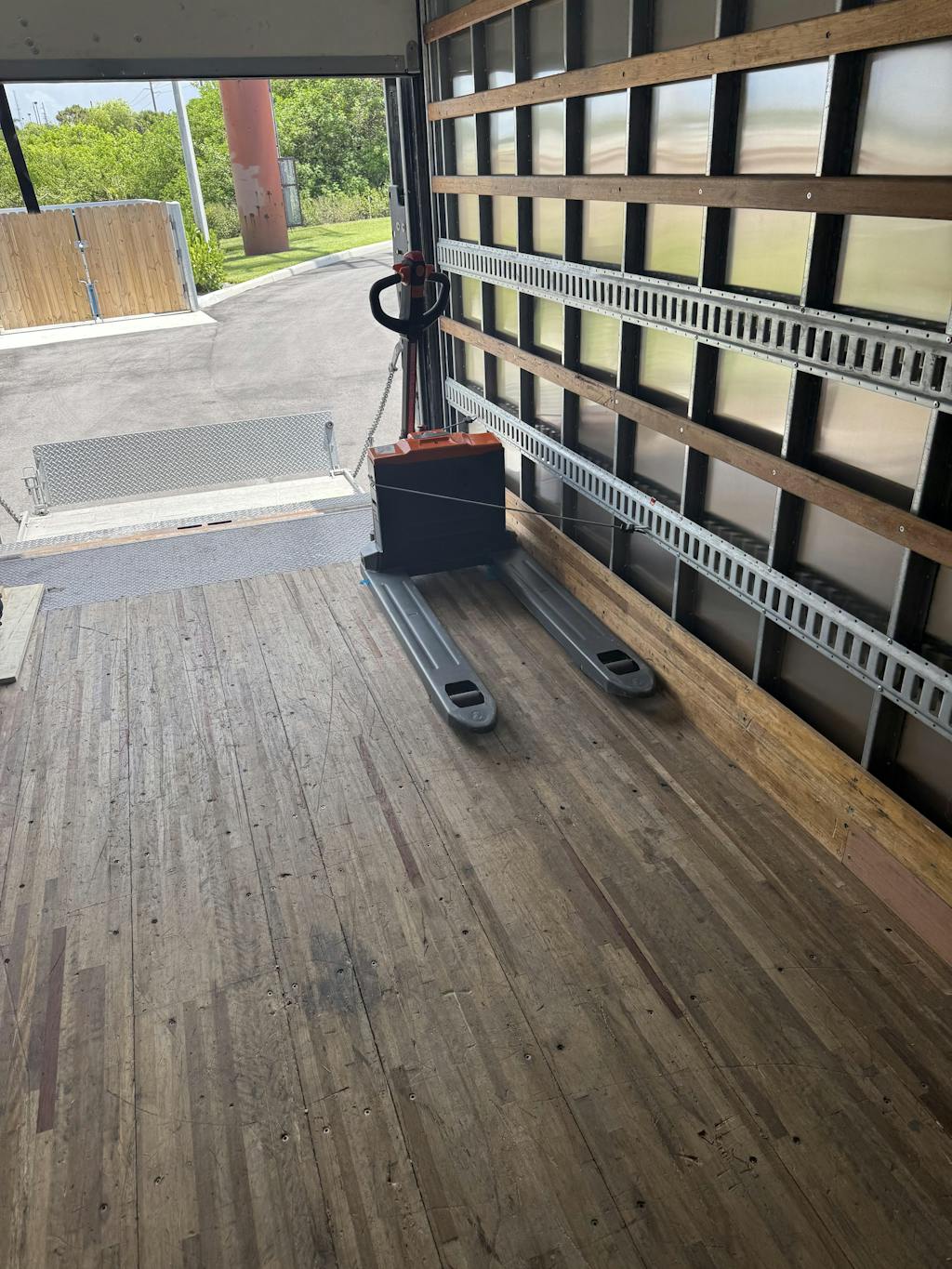 How to Move Heavy Equipment Without a Forklift: Practical Solutions fo ...