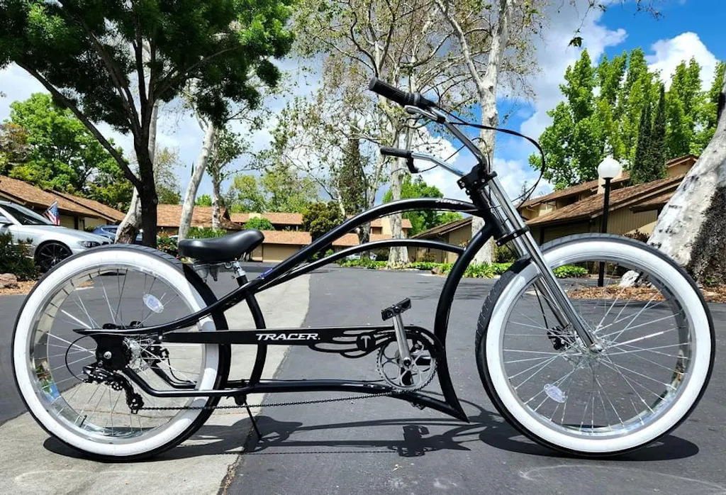 Tracer Siena 26" 1-Speed/7-Speed Chopper Stretch Cruiser Fat Tire Bike