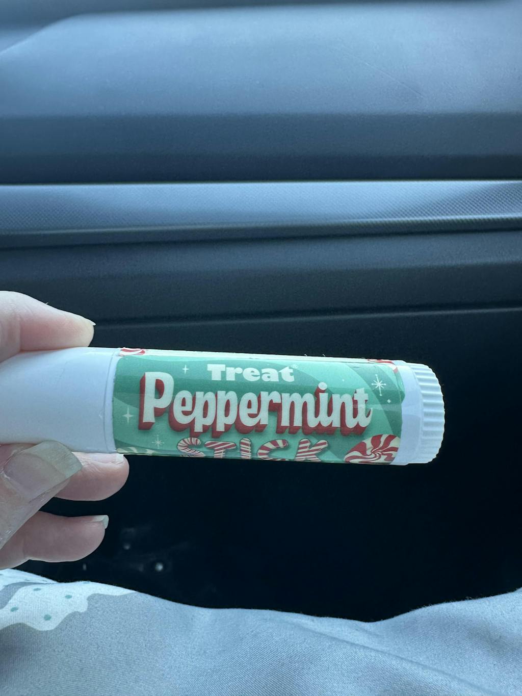 Peppermint Stick Jumbo Organic Lip Balm – Treat Beauty