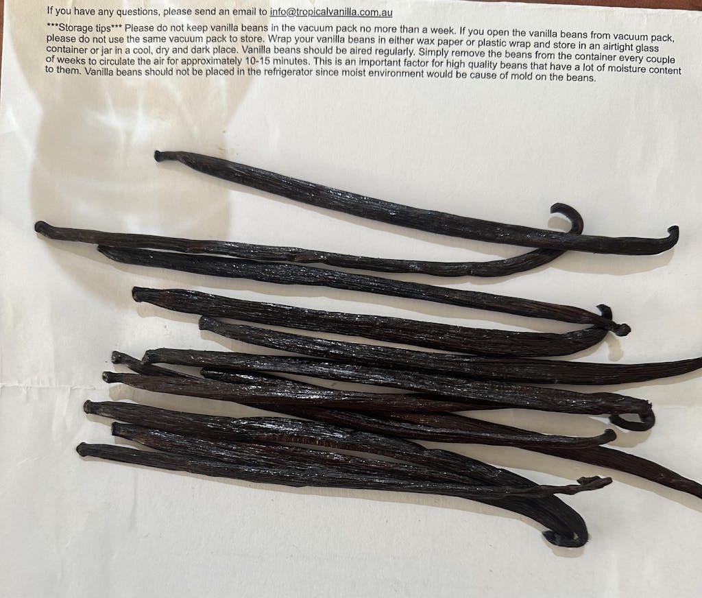 Vanilla: The Complete Guide - Beans, Powder & Extract | Tropical Vanilla