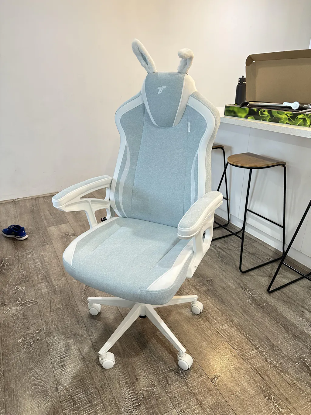 TTRacing Duo V4 Air Threads Fabric Gaming Chair - BunnyBliss
