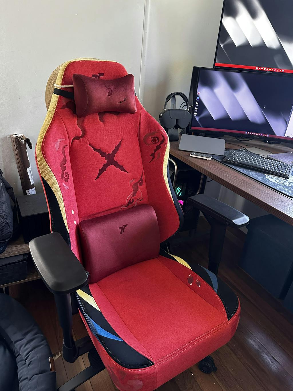 TTRacing Maxx Air Threads Fabric Gaming Chair - Luffy Edition