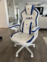 TTRacing Duo V4 Pro Gaming Chair - R2-D2 Edition – TTRacing Australia